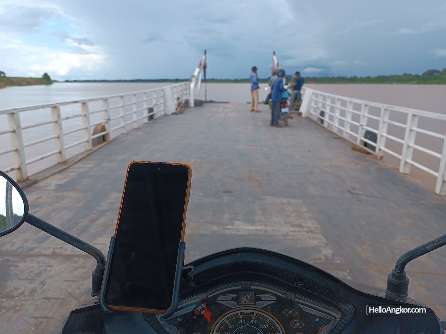 Koh Paen Island & the Bamboo Bridge of Kampong Cham | Hello Angkor