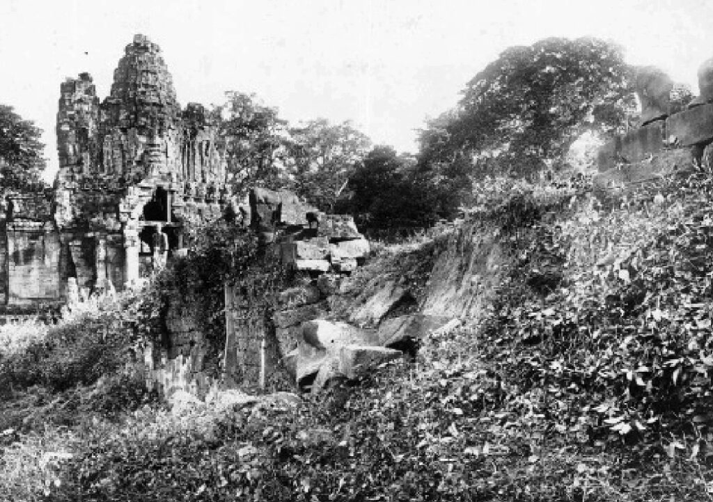 Angkor Thom South Gate | Hello Angkor