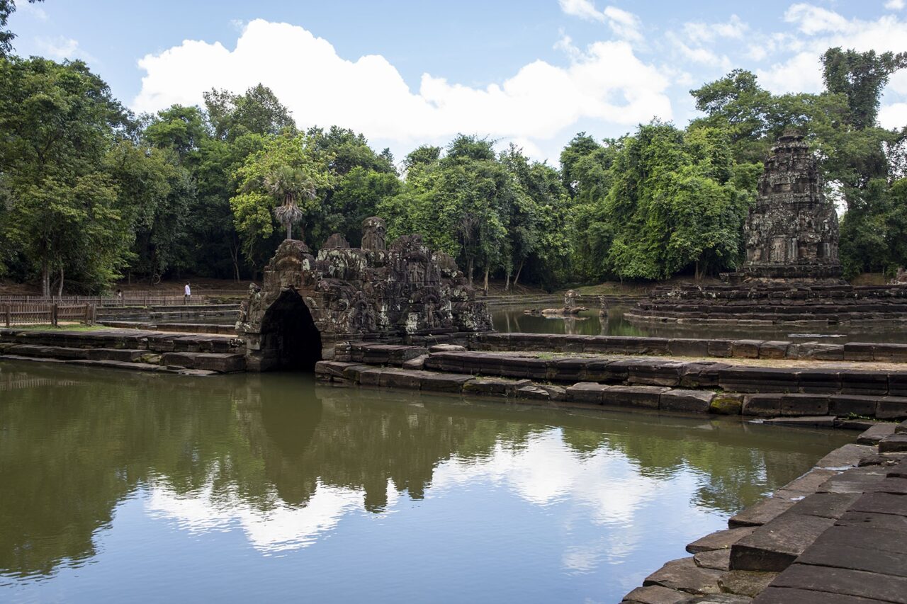 Neak Poan – The Mystical Island Temple | Hello Angkor