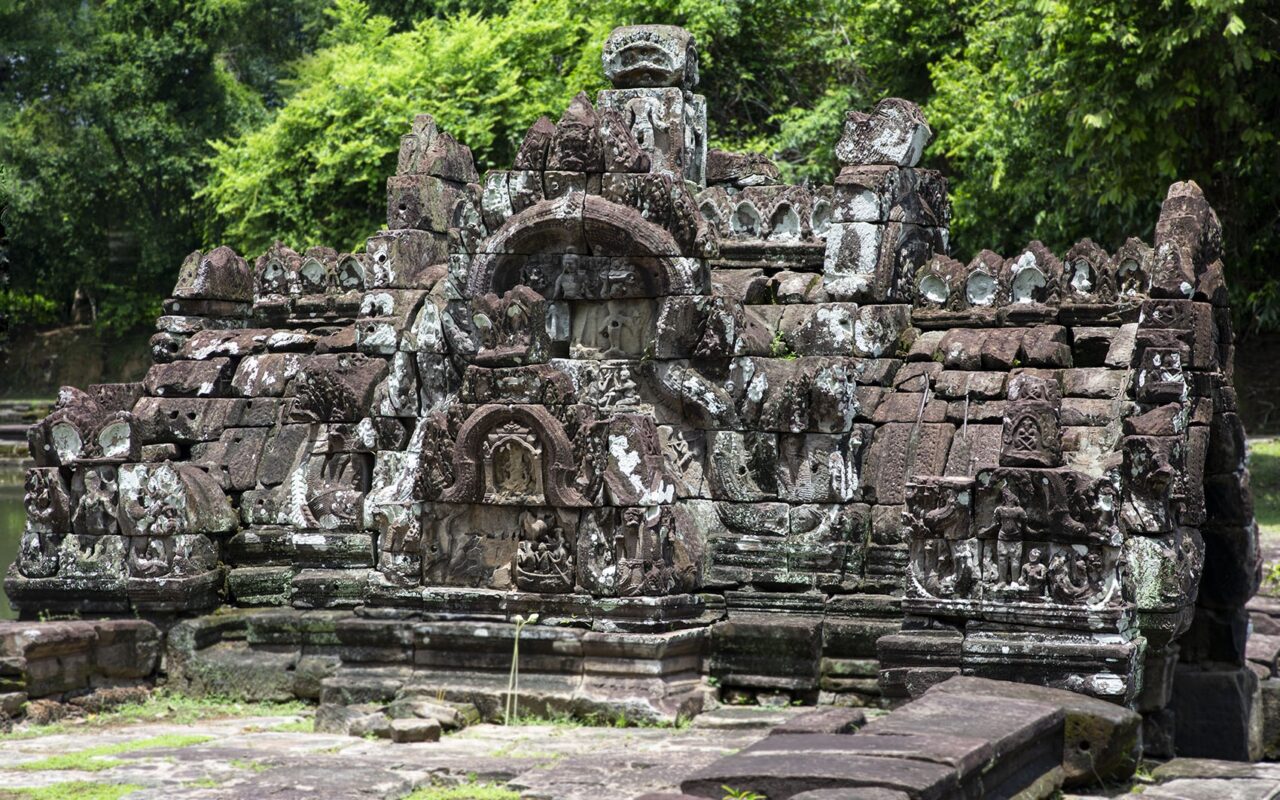 Neak Poan – The Mystical Island Temple | Hello Angkor
