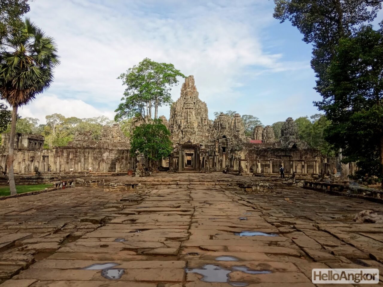 Bayon Temple – Hidden Quirks, Facts and History | Hello Angkor