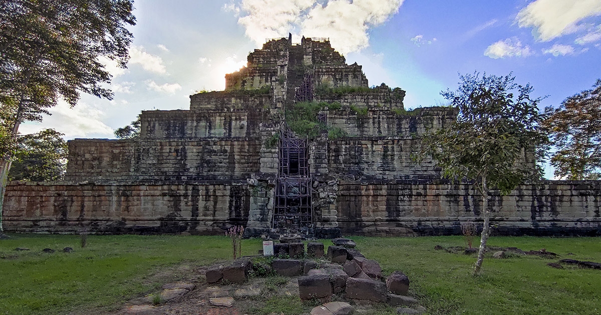 Prasat Prang Koh Ker | Hello Angkor
