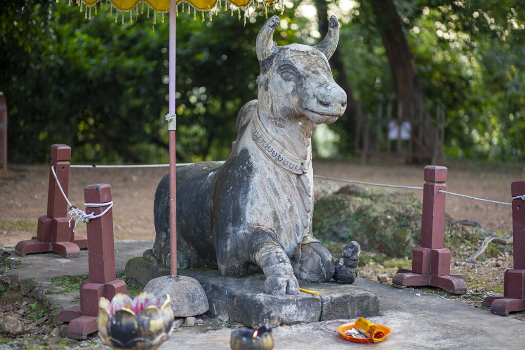 Phnom Bakheng – The Mountain Top Pyramid – History & Highlights | Hello ...