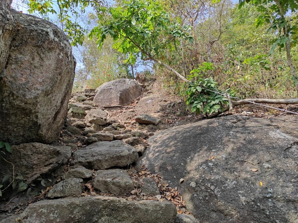 Phnom Bayang Temple | Hello Angkor
