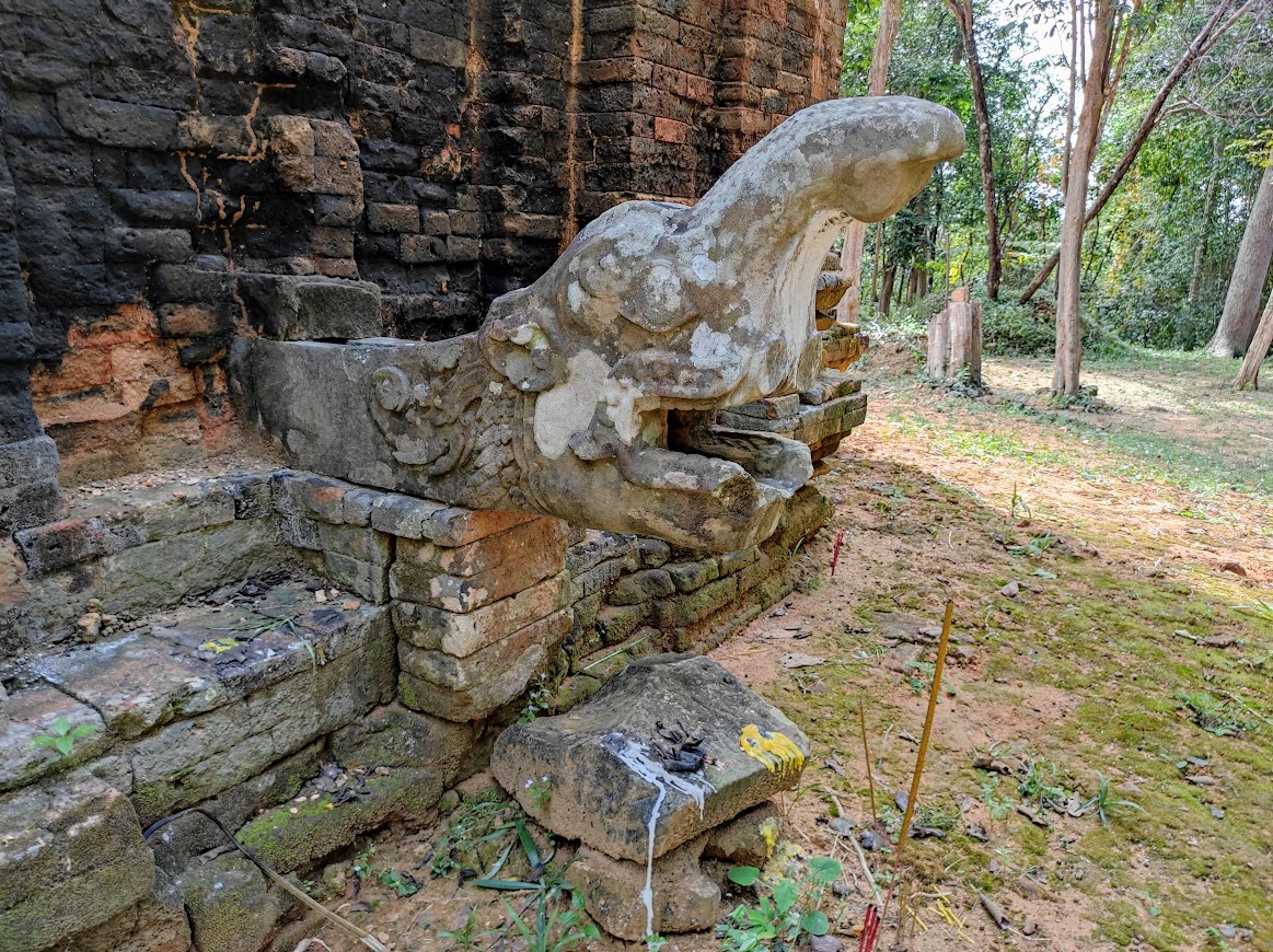 Kraham Temple (Phnom Kulen) | Hello Angkor