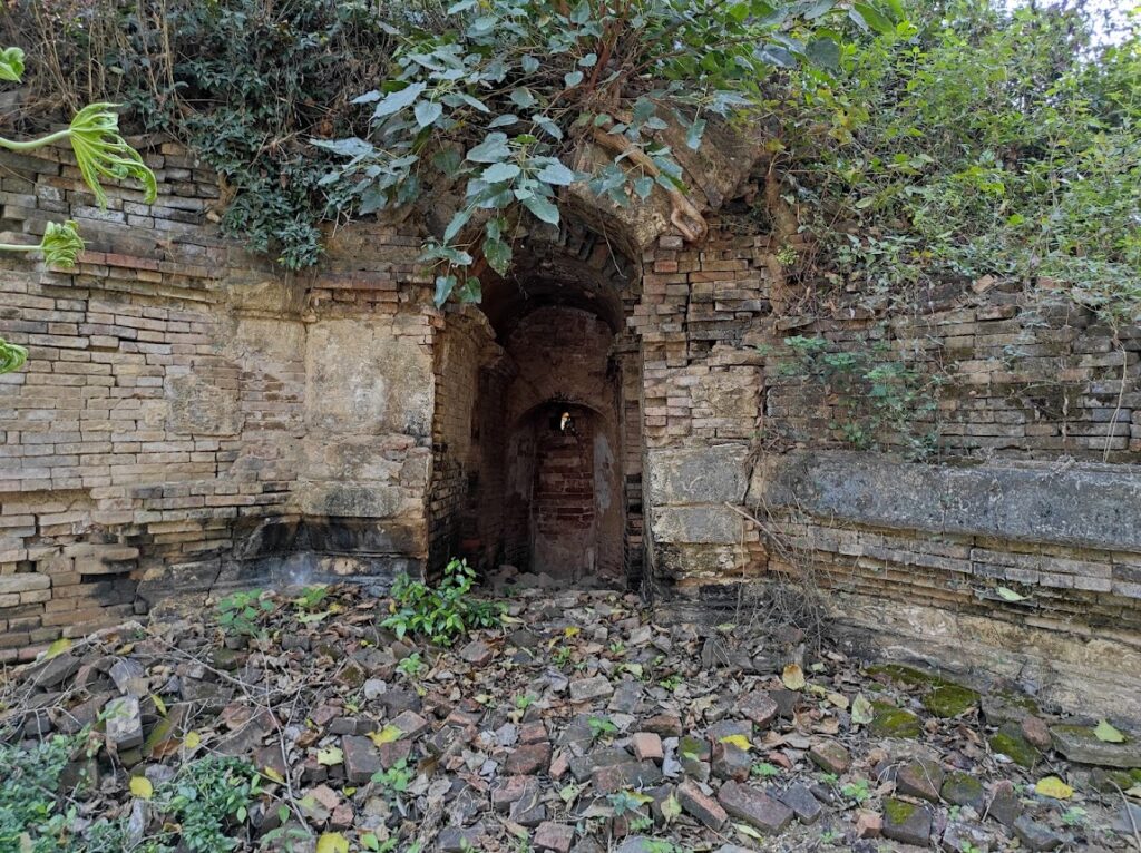 Wat Samrong Knong (Battambang) | Hello Angkor