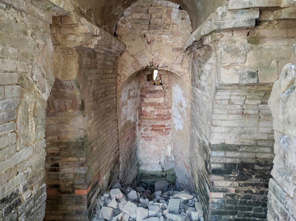 Wat Samrong Knong (Battambang) | Hello Angkor