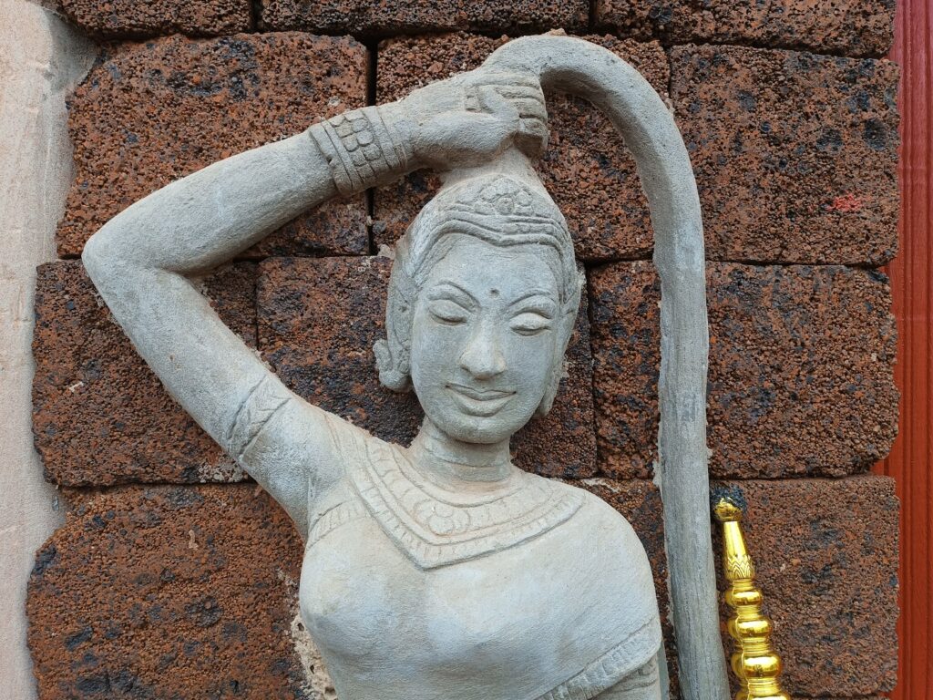 Srah Khchau Stupa | Hello Angkor