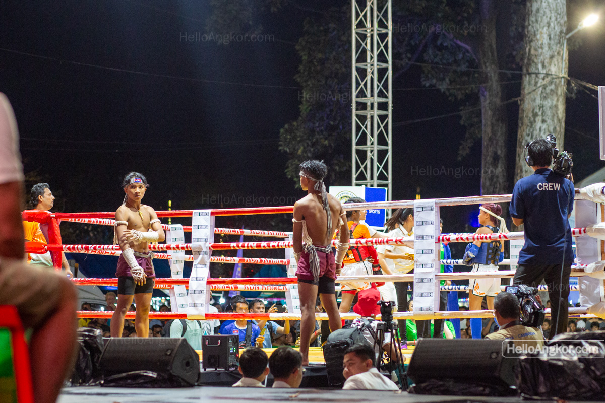 Cambodia’s Water Festival (Bon Oum Touk) | Hello Angkor