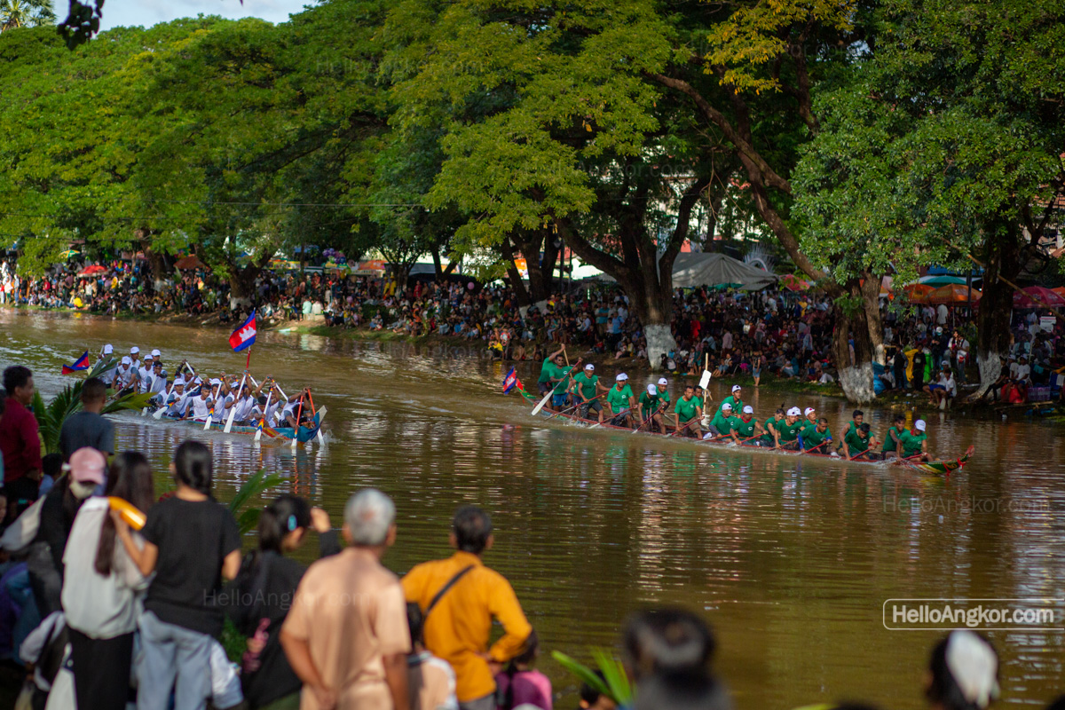 Cambodia’s Water Festival (Bon Oum Touk) | Hello Angkor